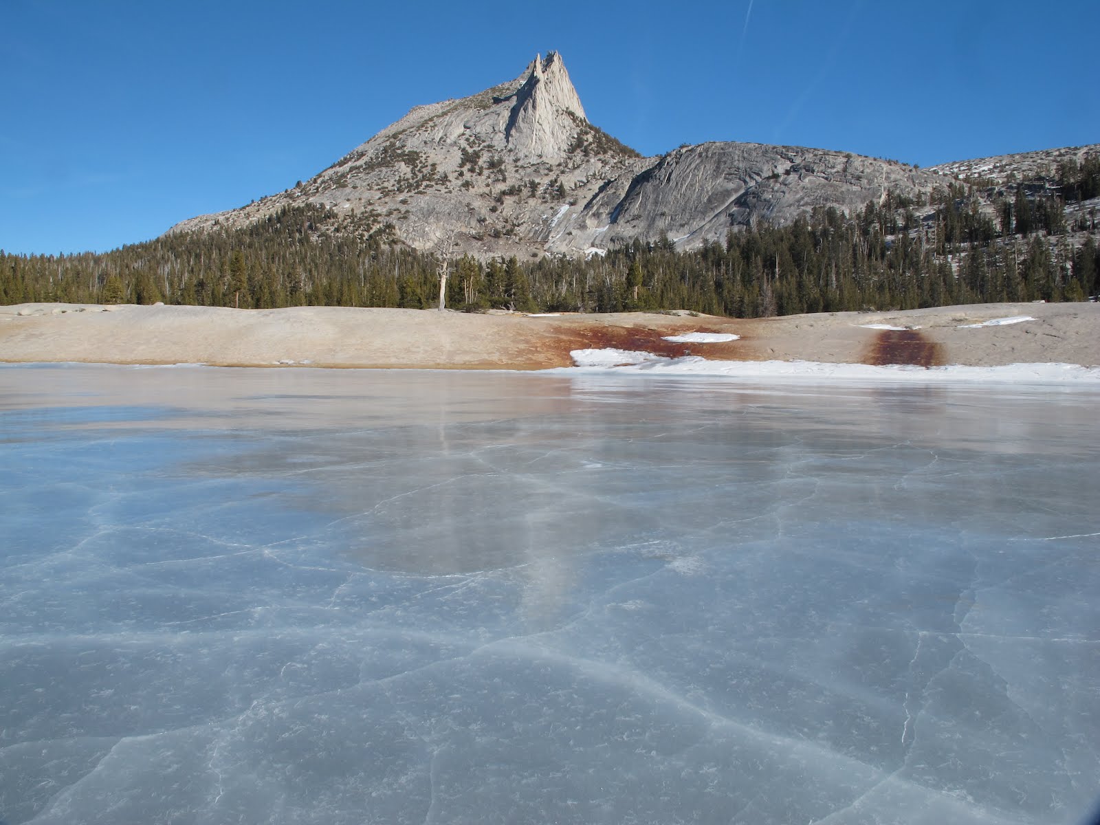 Music from the Ice: Sounds from Yosemite's Frozen Lakes