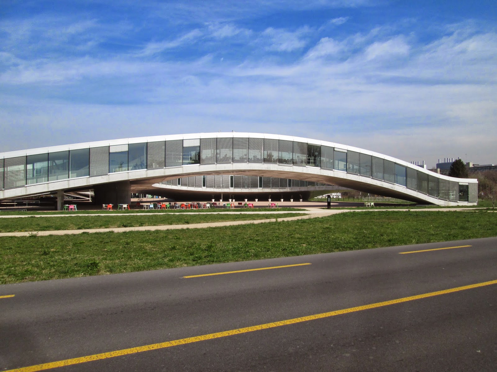 EntreVoir: Rolex Learning Center SANAA Kazuyo Sejima + Ryue Nishizawa