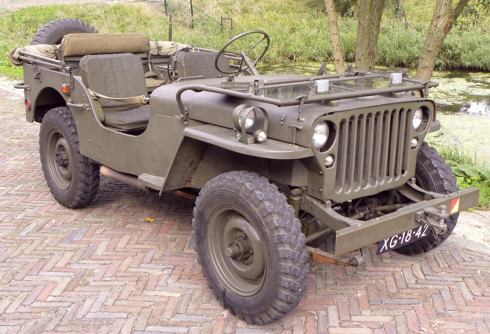 Comunicología y devenir: El Jeep Willys MB
