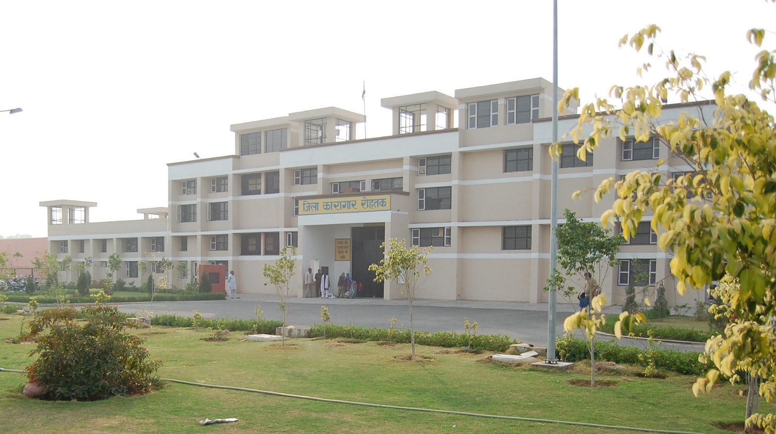 Haryananewswire: 5th CIDC Vishwakarma Award 2013 for Haryana PWD (B&R)