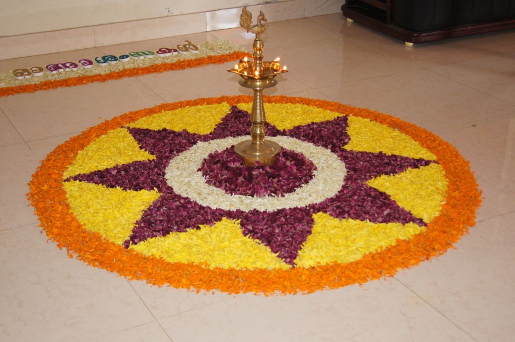 Krishna's ePages: Photo Album | Onam Athapookkalams (Floral Designs ...