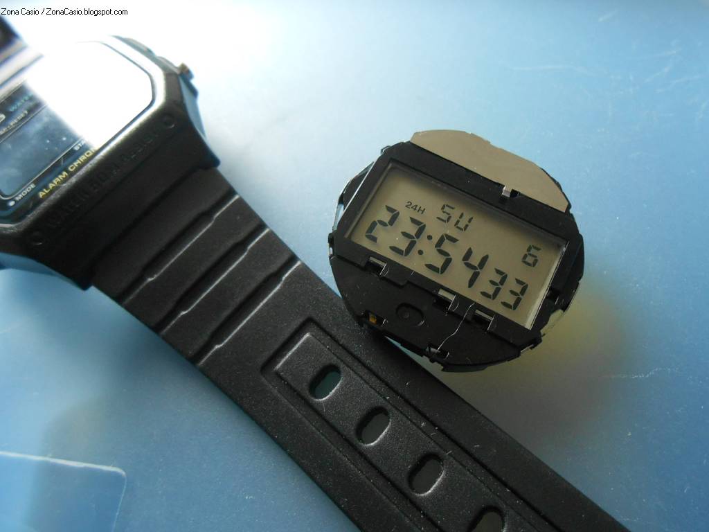 Zona Casio: Recuperando el Casio W-10 de Carlos