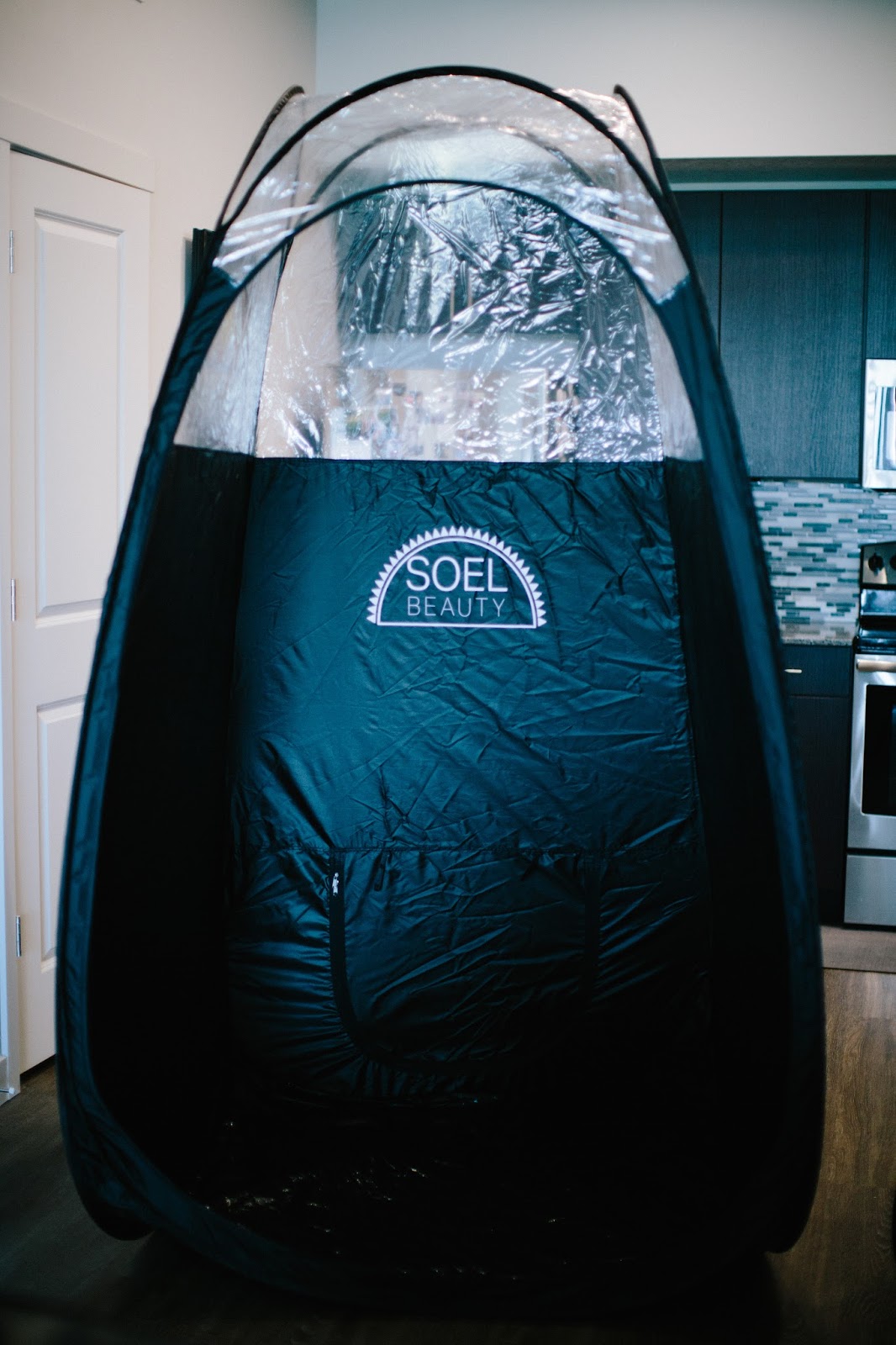 AT HOME SPRAY TAN SYSTEM & #WIWT LINK UP! | The Red Closet Diary