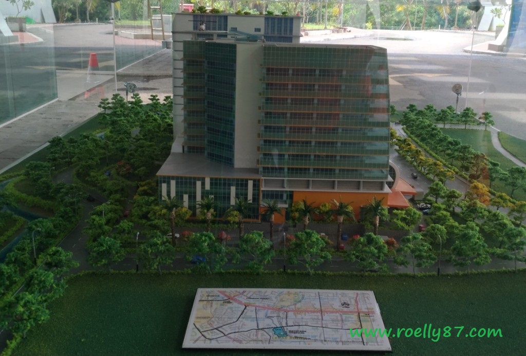Maket Rumah Sakit Mayapada yang memiliki 12 lantai