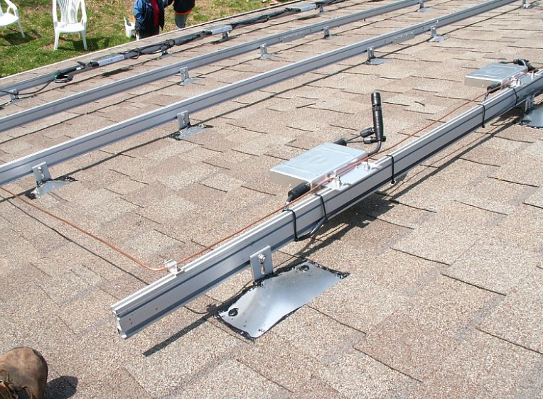 Build-It-Solar Blog: Kevin's Grid-Tied, DIY, Micro-Inverter PV System