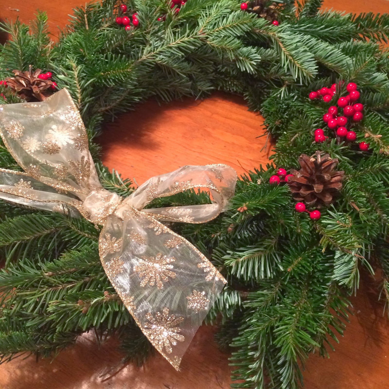 Emma Courtney: DIY: Christmas Tree Wreath