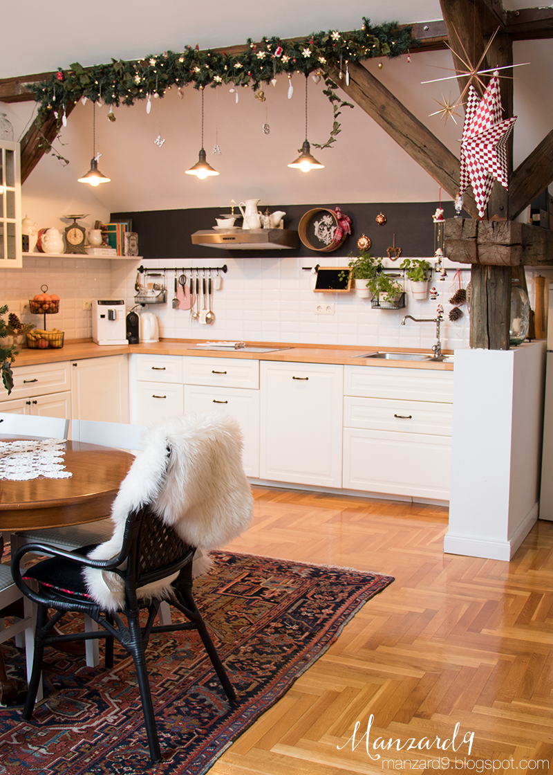 Manzard9: Advent a Manzárdban