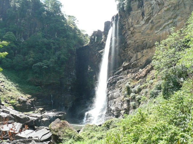 Laxapana Waterfall ~ Tourist Guide for Sri Lanka