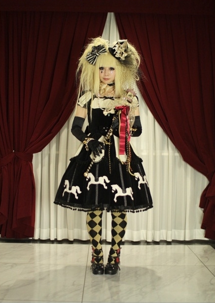 Devilinspired Rococo Clothing: Four Amazing Accessories for Rococo ...