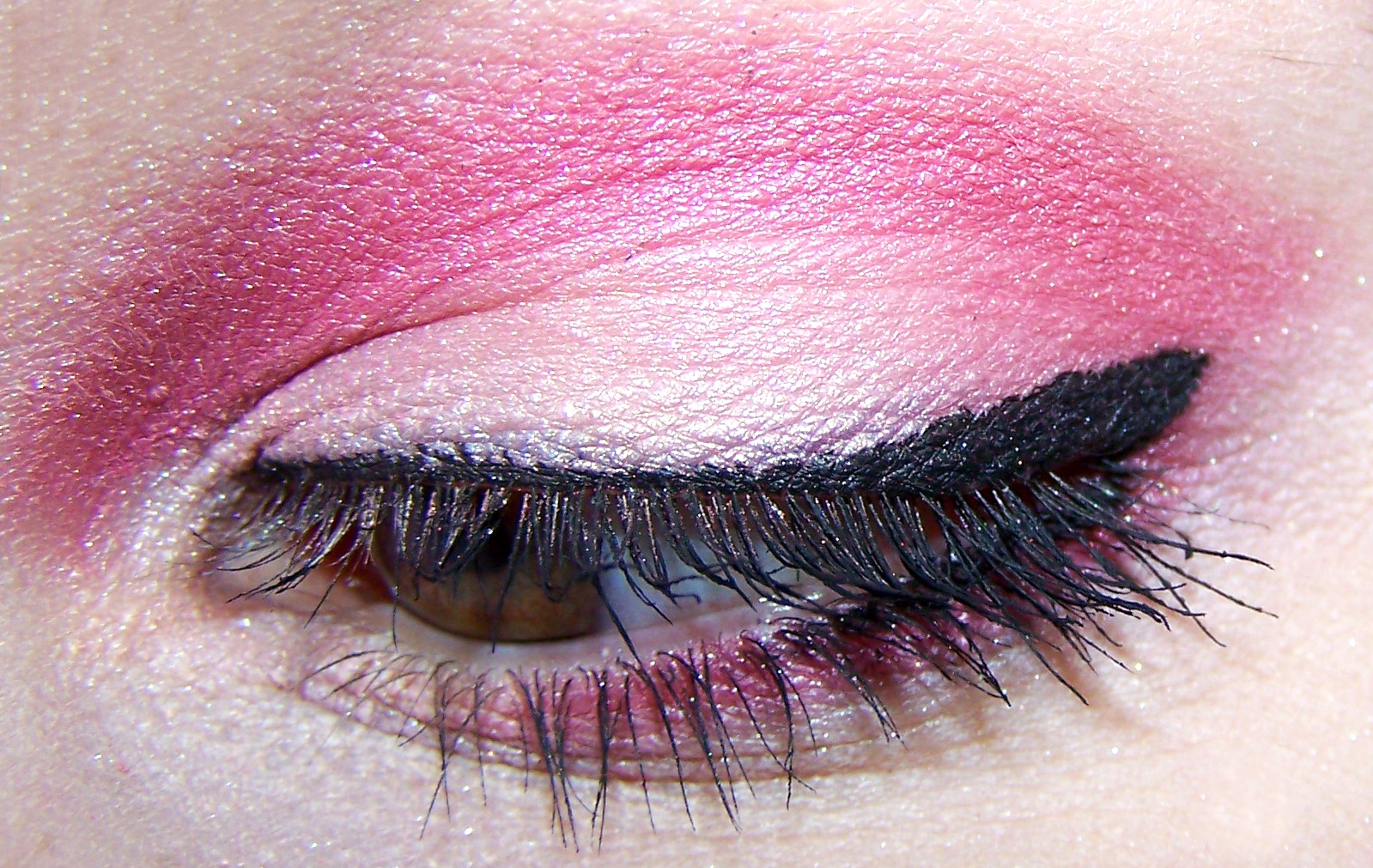 Sabrina's Make Up Diary: SHOW THE SHADOW # 1 - PINK COTTON CANDY EYES