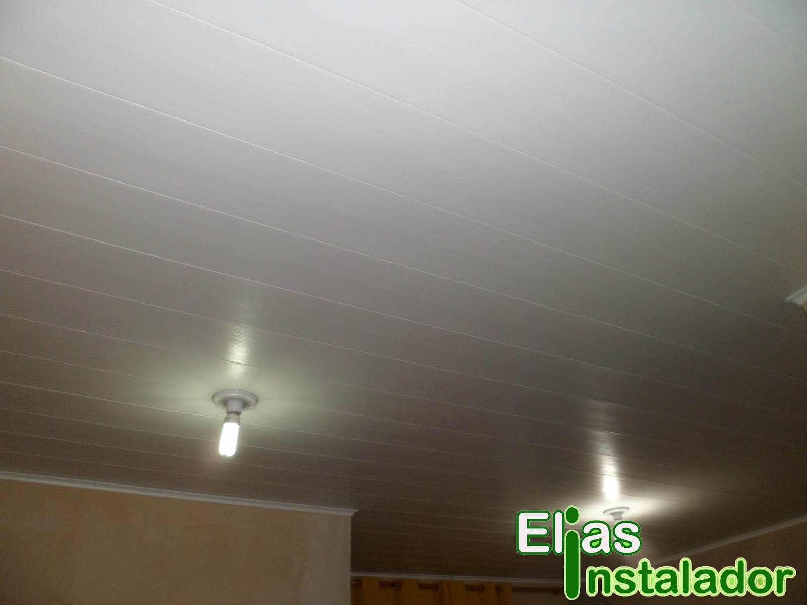 Elias Instalador: Forro de PVC liso