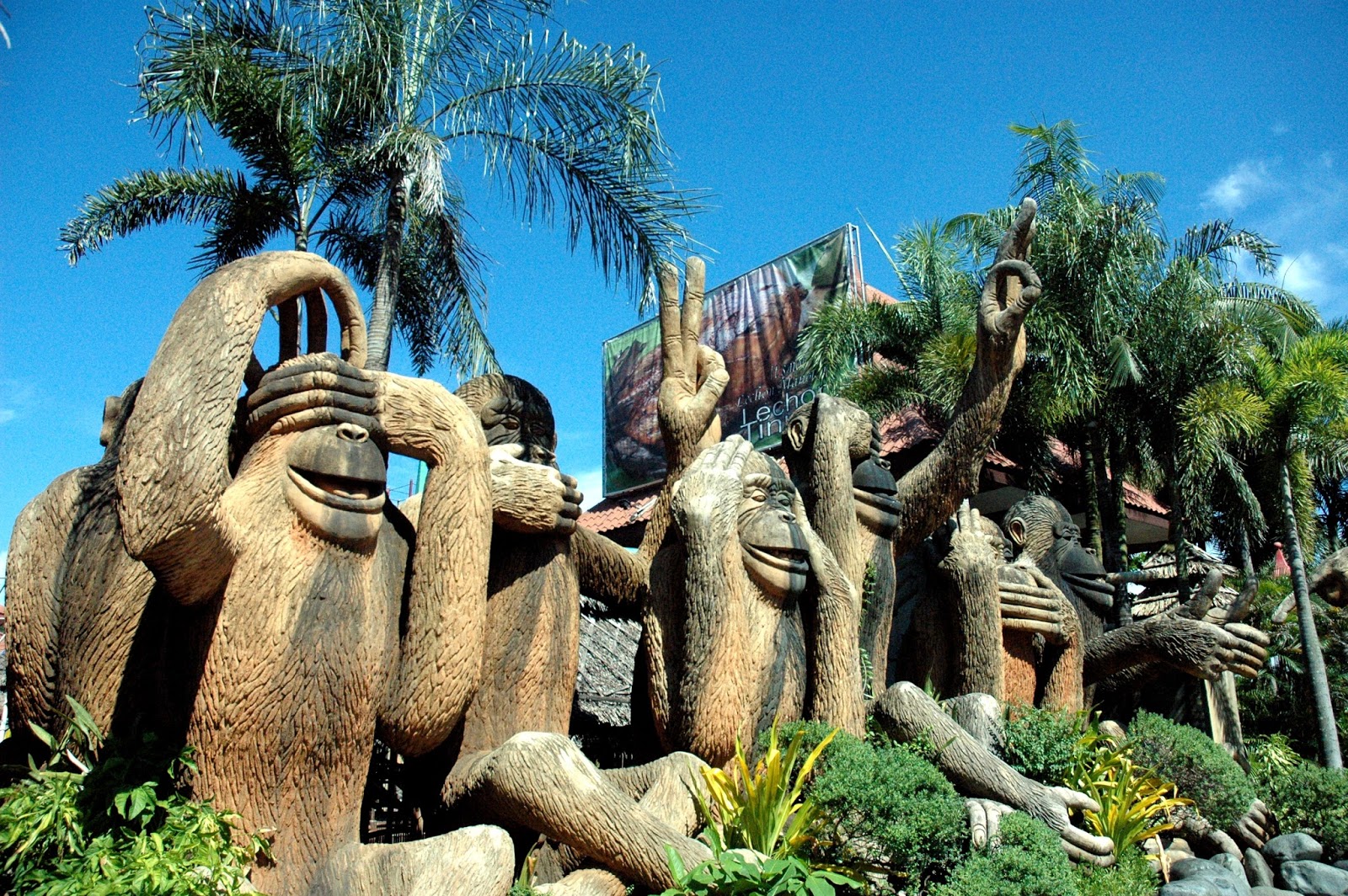 DUDE FOR FOOD: Food Trips: A Boodle Fight at Isdaan Floating Restaurant ...