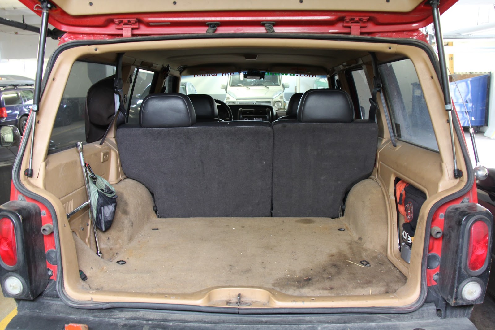 an decline: ZJ to XJ - back seat conversion