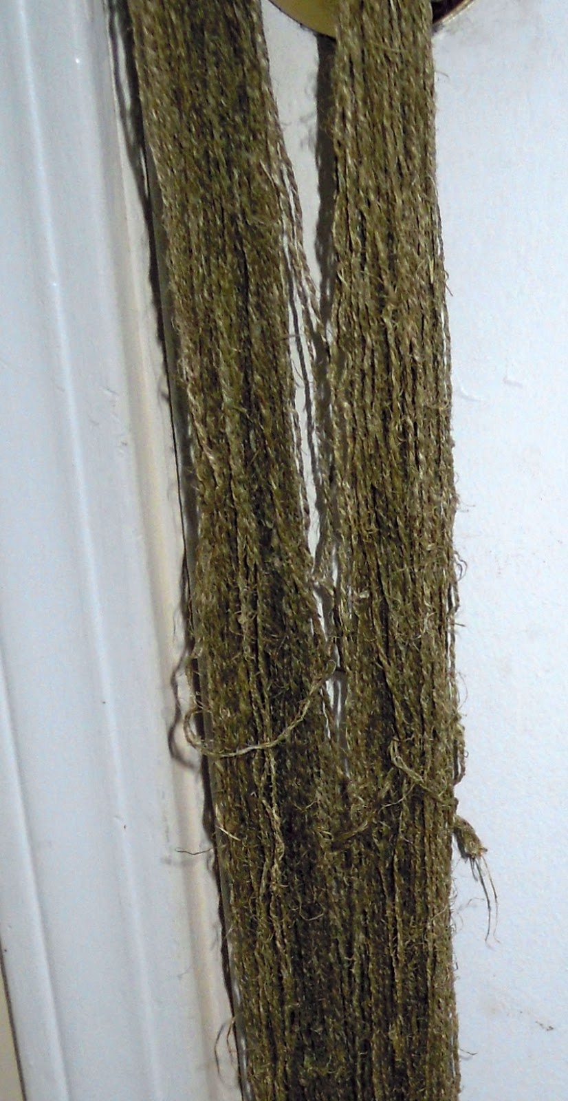The Inconsequential Blogger: Flax to linen experiment - Spinning the flax