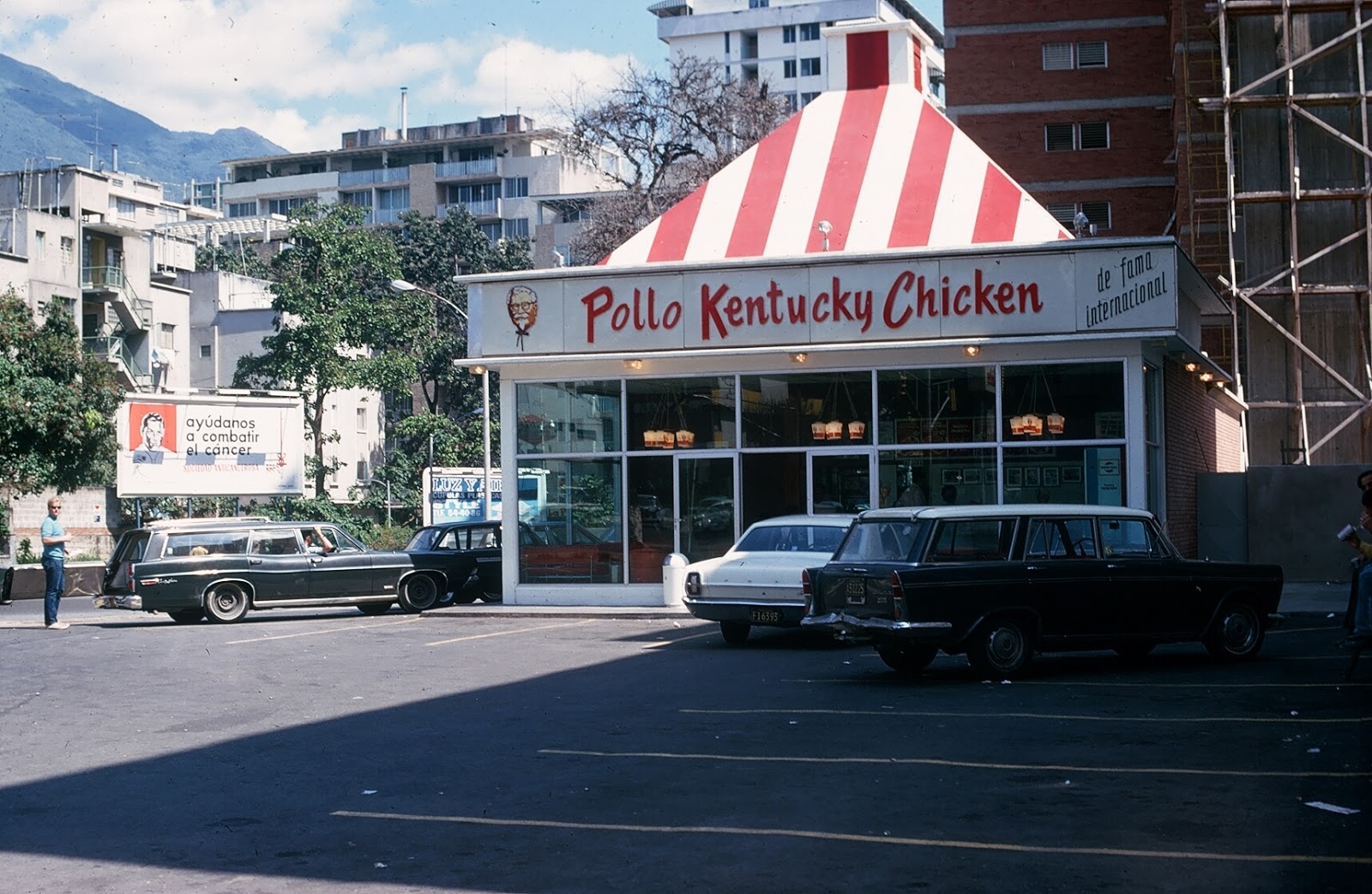 Colombia y Venezuela Mission: KFC in Caracas and Mission Station Wagon ...