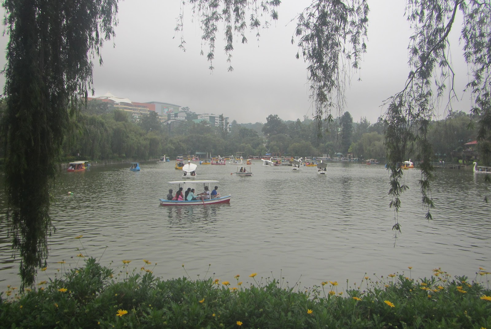 LEXICAL CROWN: THE NEWLY REHABILITATED BURNHAM PARK ATTRACTS MORE ...