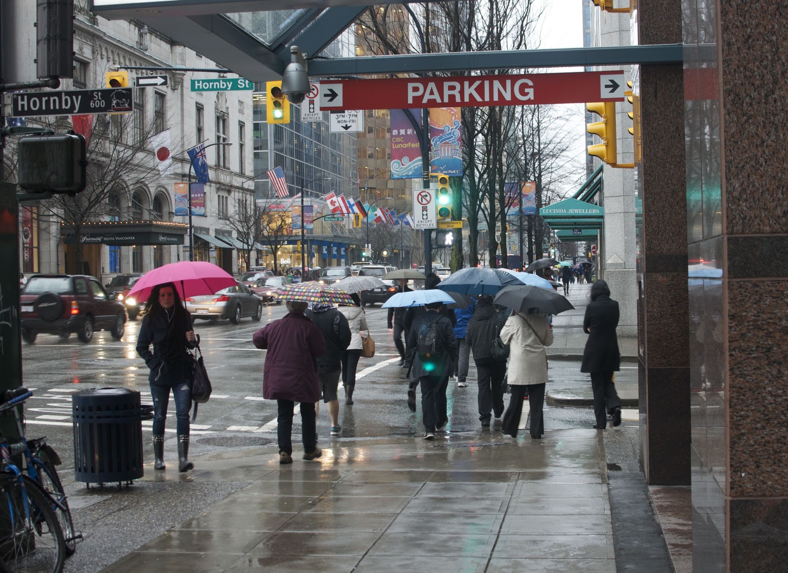 Serpentine Streets: The Rainy City