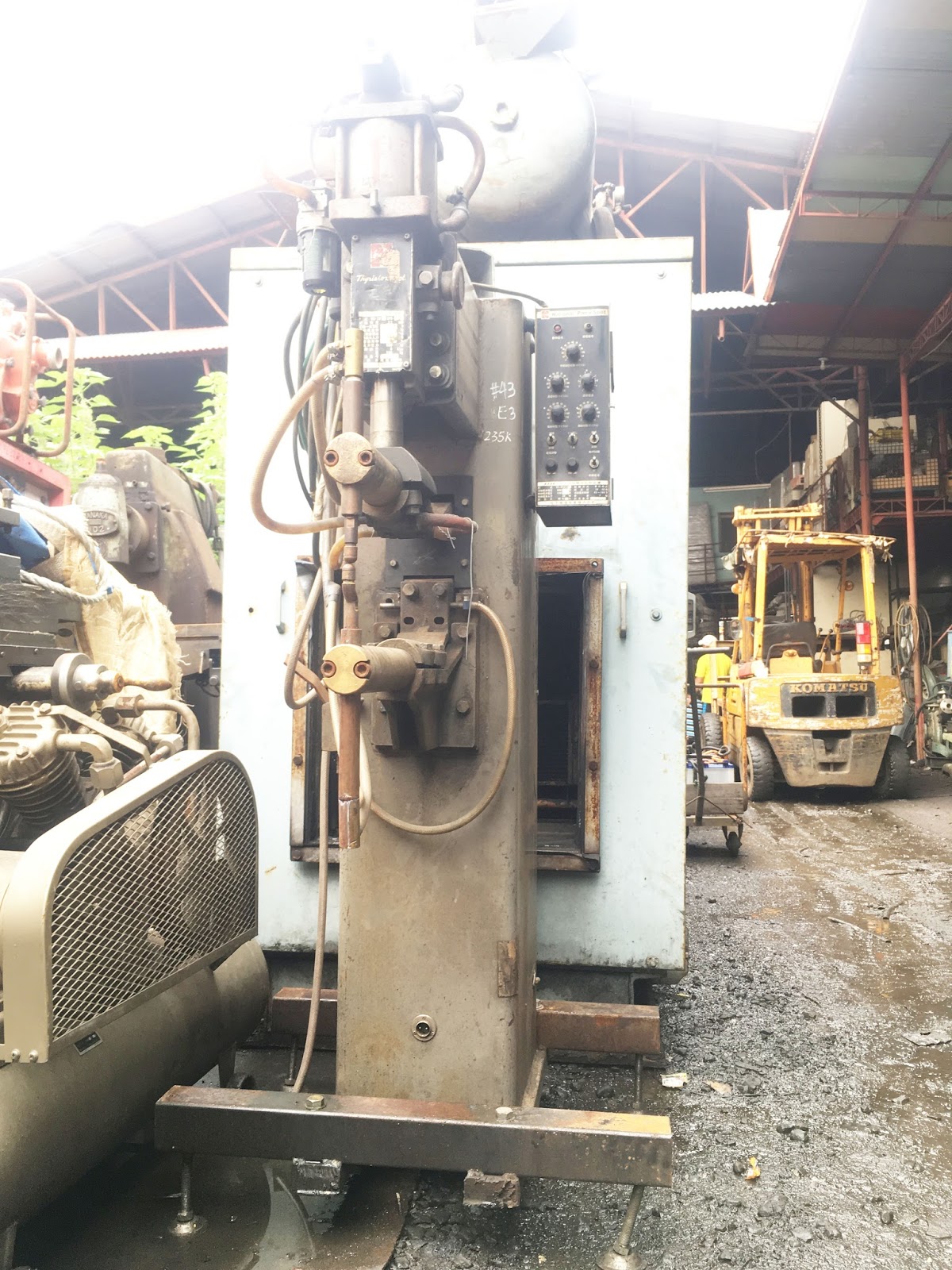 Products: spot weld welding machine from japan