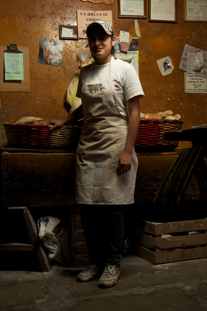 Diego Huerta Photographer: Panadería El Resobado, Coatepec, Veracruz.