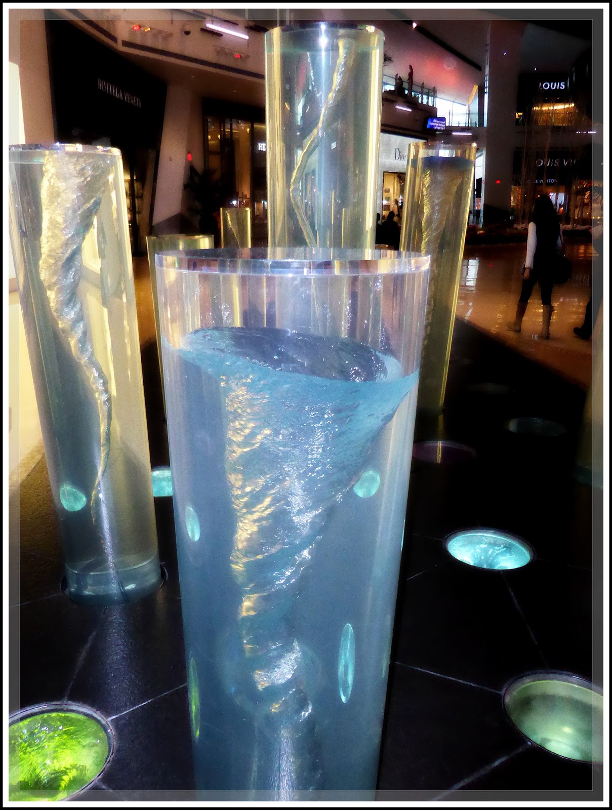 Ken's Photo Gallery: WET Design Installation "Halo" at Crystals