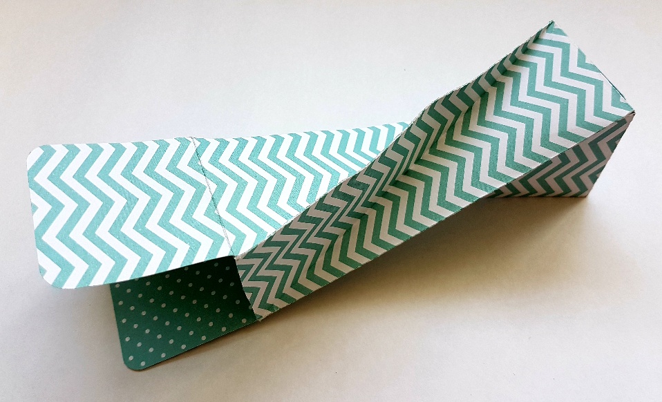 Studio Light: twisted box