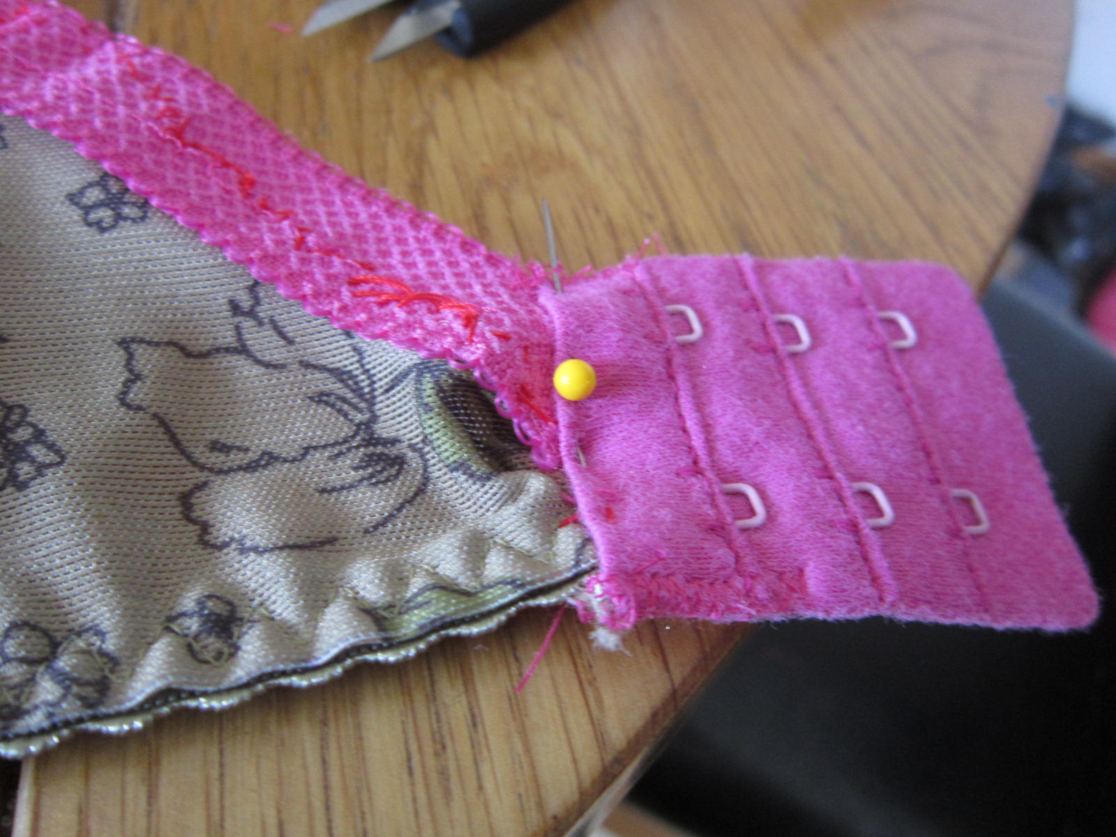 Burn the Minimisers: Shortening a bra band for the scared!