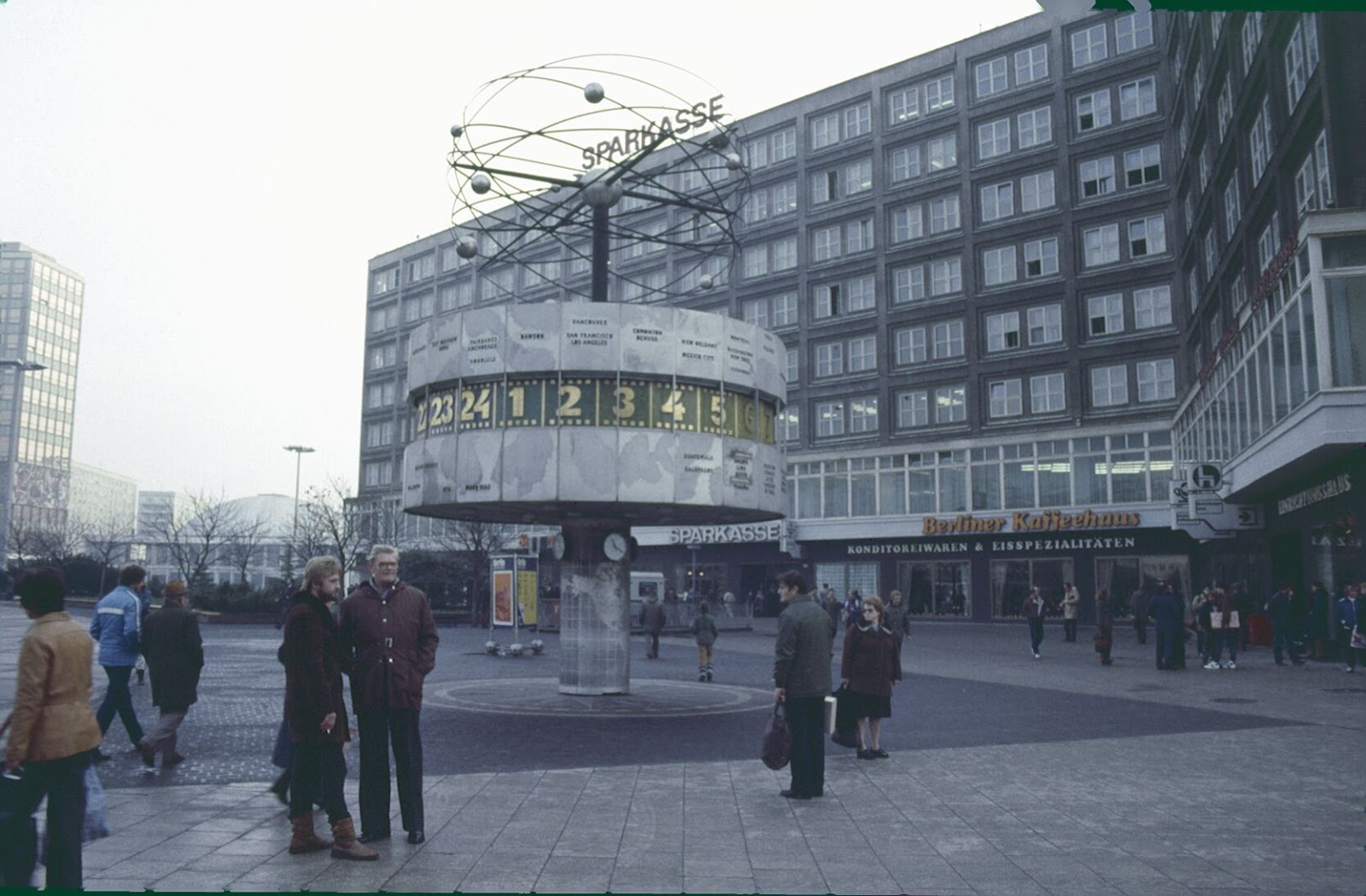Goodtime Charlie's House of Mirrors: Back to Berlin