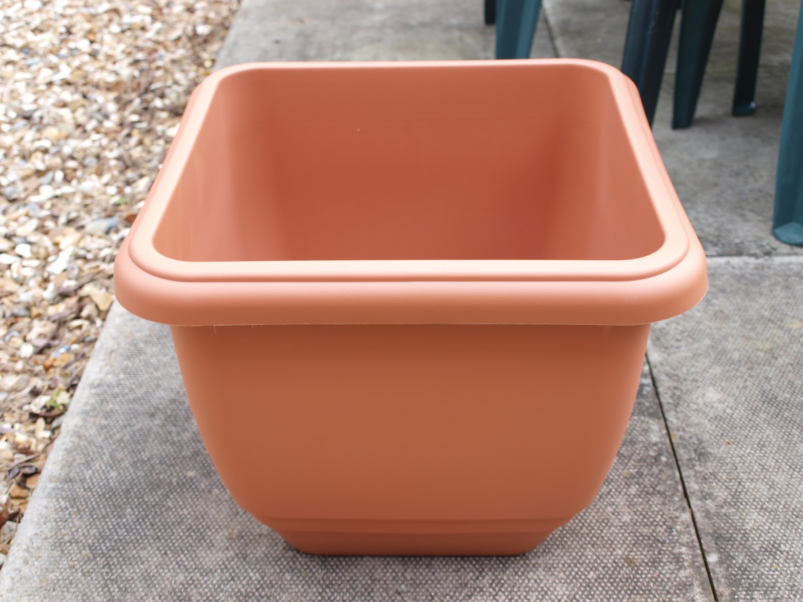 Mark's Veg Plot: Tomato pots