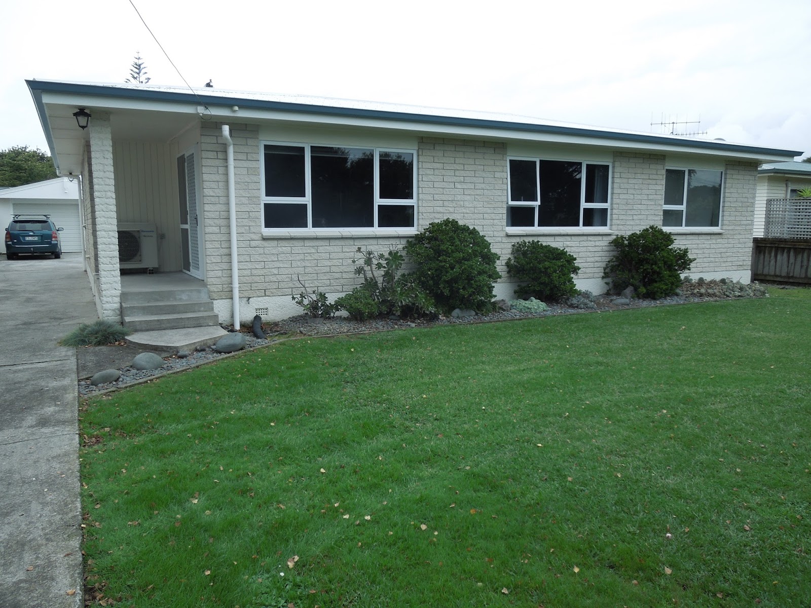 PERCEPTION PANELS ®: Finished House Front