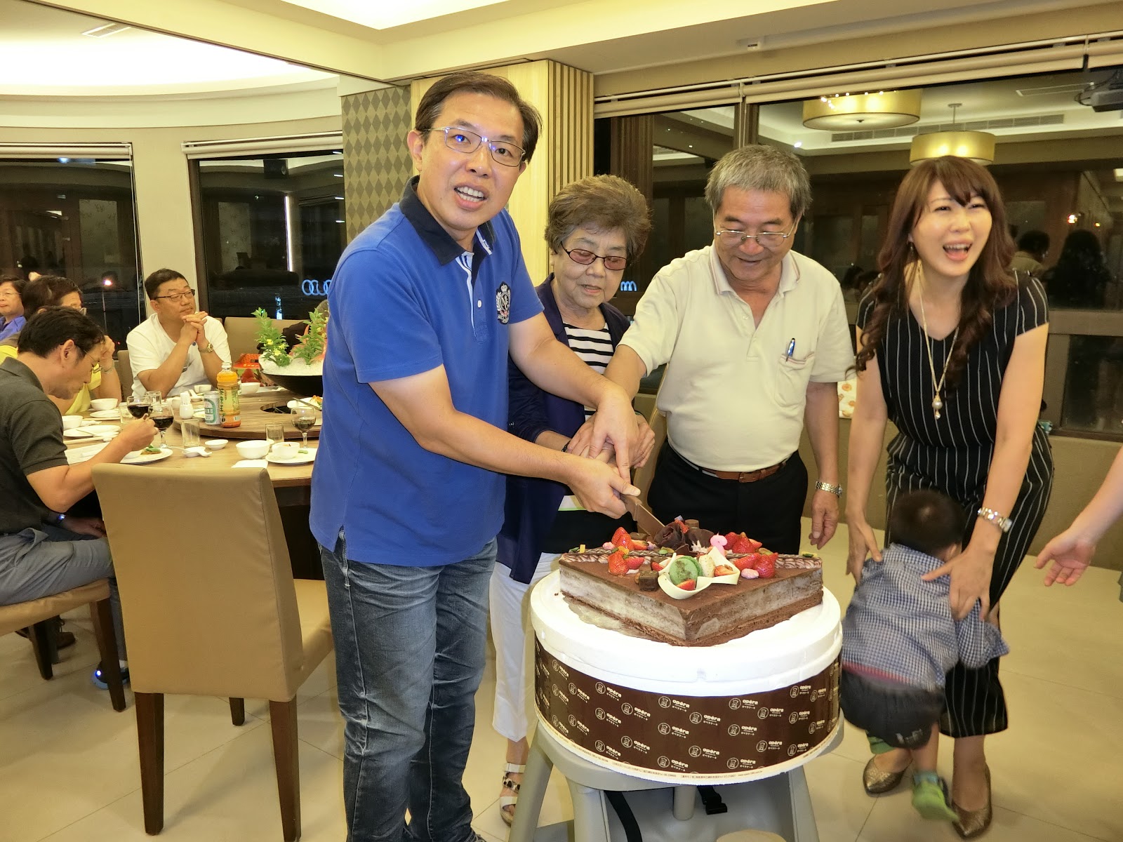 感謝I.P.P.Daniel-Hsieh暨社長Laser聯合宴請大家 ~ 高雄港都扶輪社