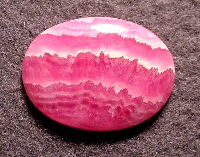 El poder de los cuarzos: Propiedades de la Rodocrosita