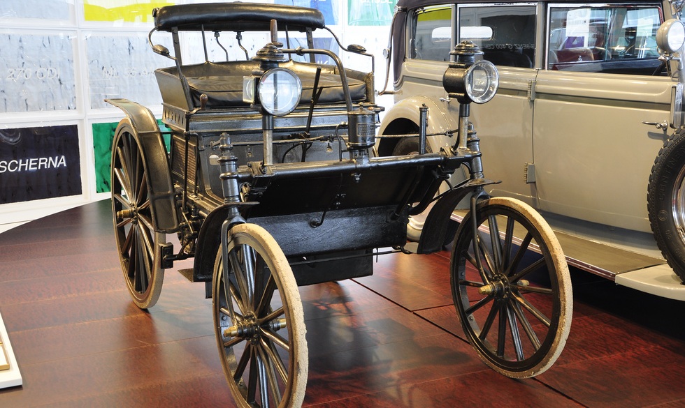 Oturgaçlı Götürgeçler: Mercedes Benz 1