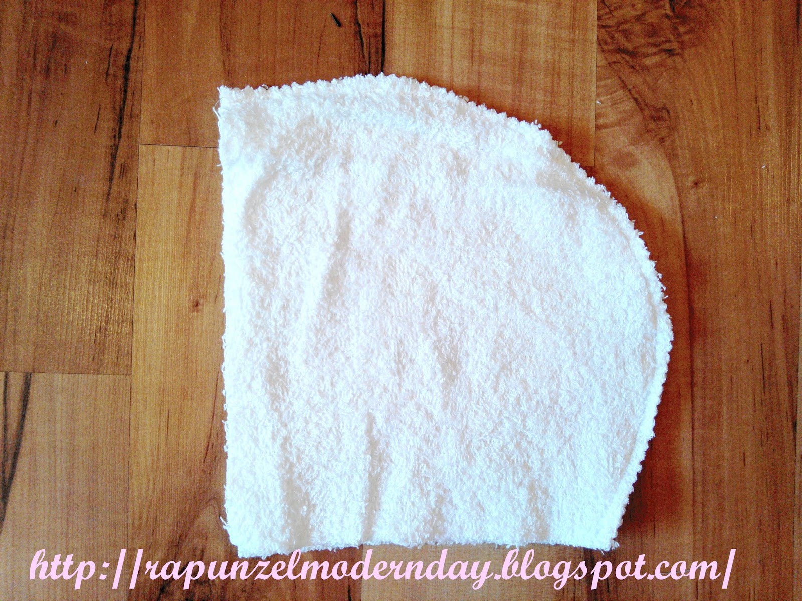 Modern Day Rapunzel: FREE American Girl Hooded Towel Pattern