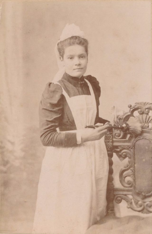 40 Vintage Portrait Pictures of House Maids in the Edwardian Era ...