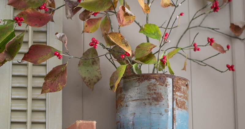 6 Quick and Easy Last Minute Fall Decorating Ideas | Postcards from the ...