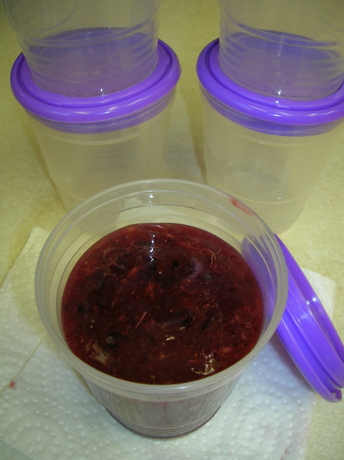My Creative Mommy: Quick And Easy Homemade Freezer Jam With Farm Fresh ...