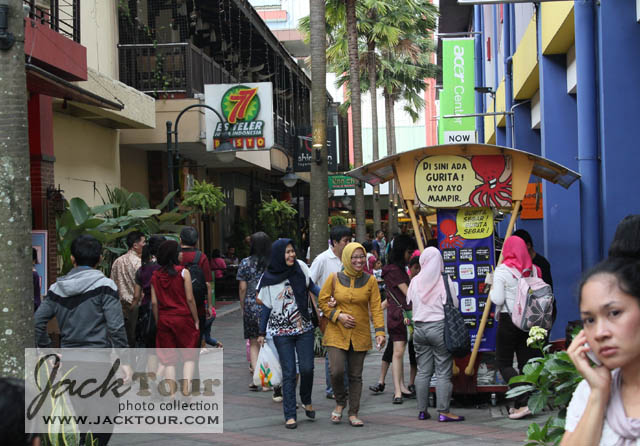 ON MY SPOT: 5 Mall Terbaik di Bandung