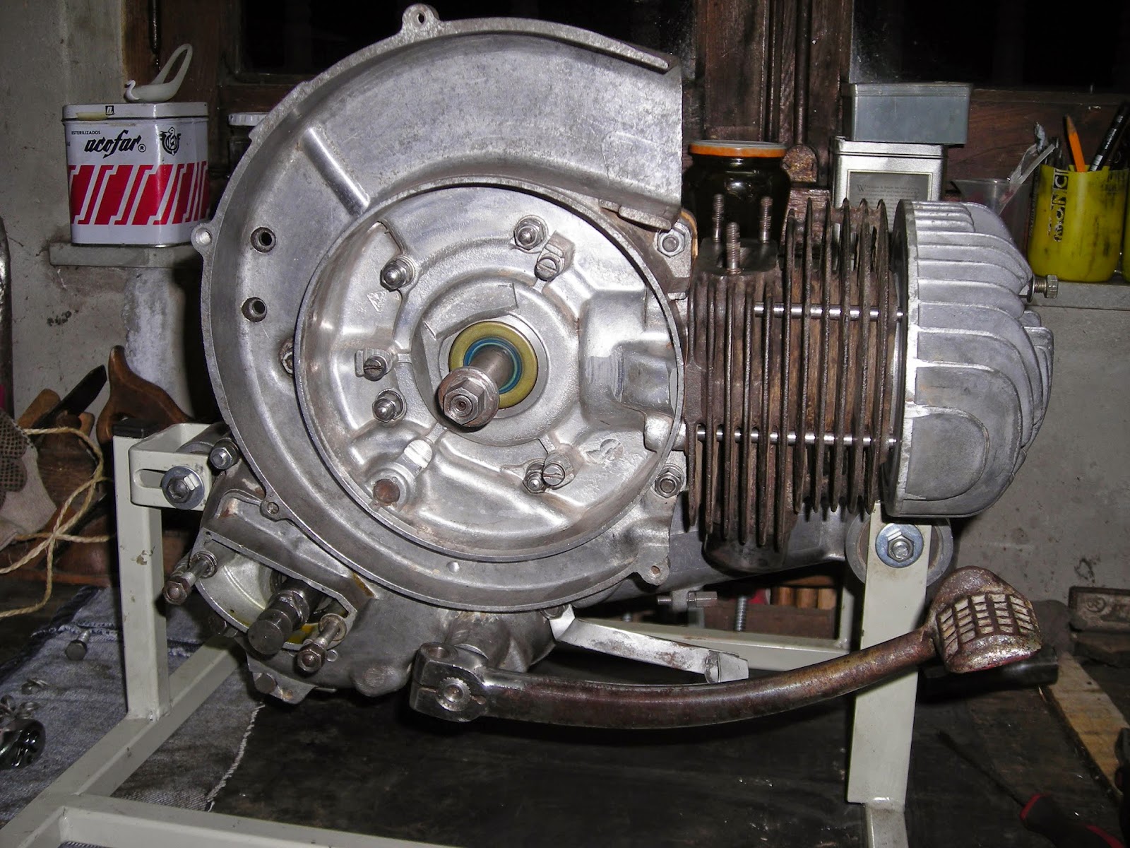 Xastre's Garage: Reconstrucción de motor de Vespa 150 S segunda serie (XXI)