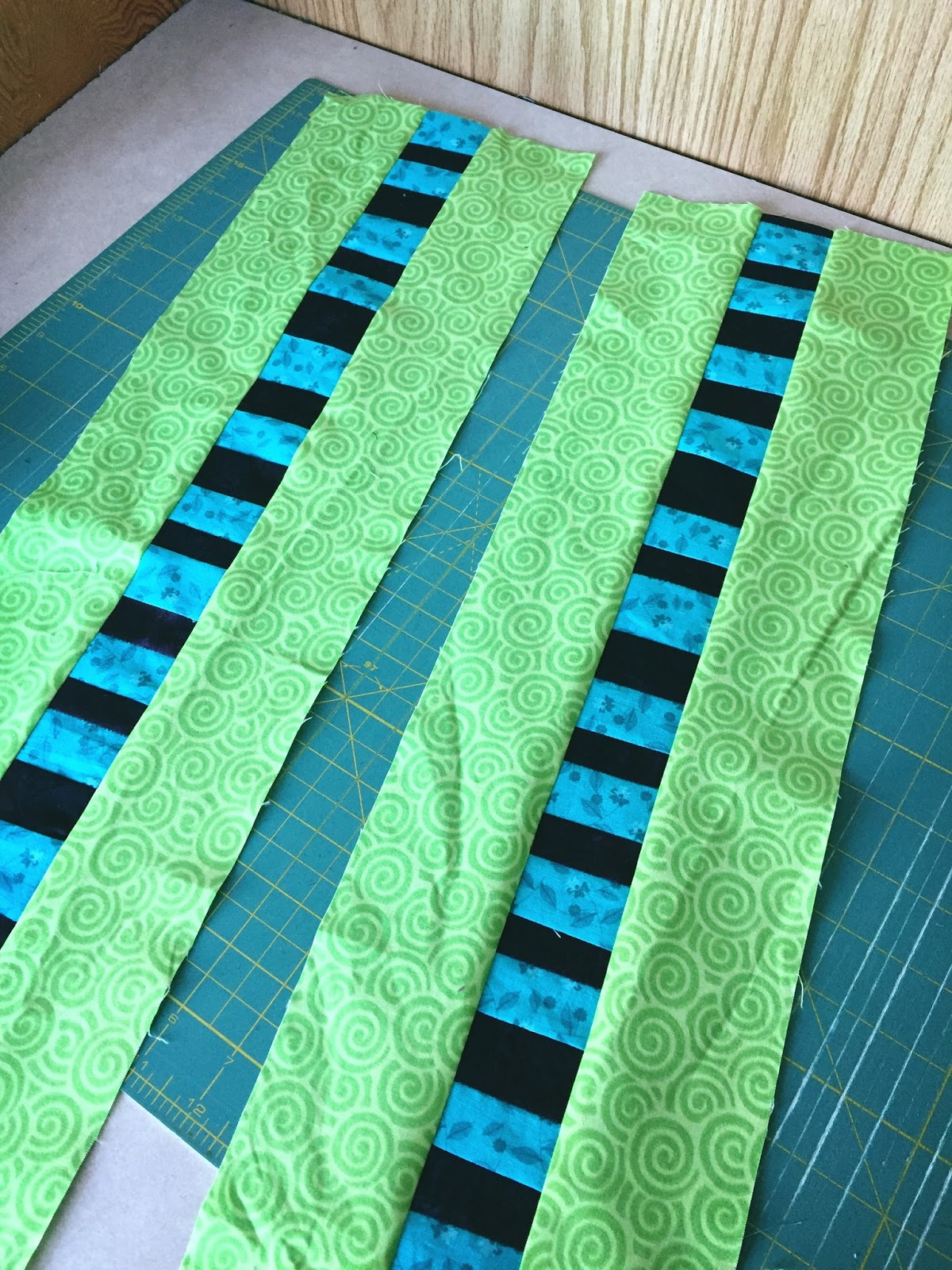 Quilty Folk: Railroad Tracks Baby Quilt