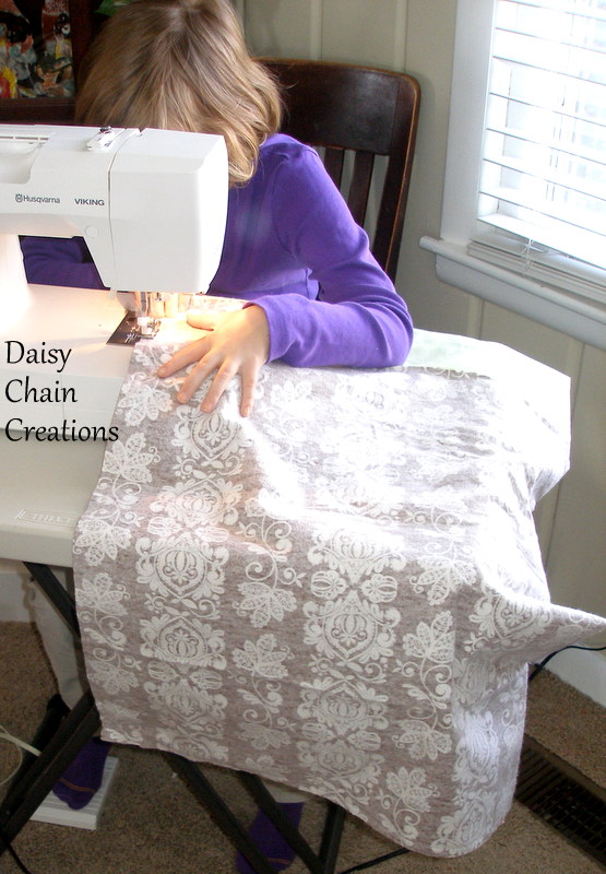 Daisy Chain Creations: Sowing While You Sew--Week 4