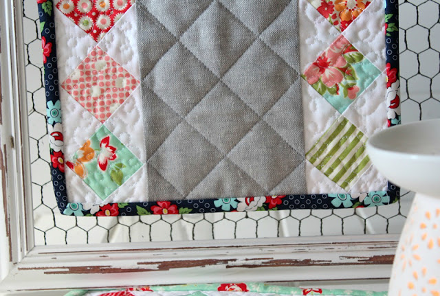 Incandescence- Free Candle Mat Patterns - Threadbare Creations