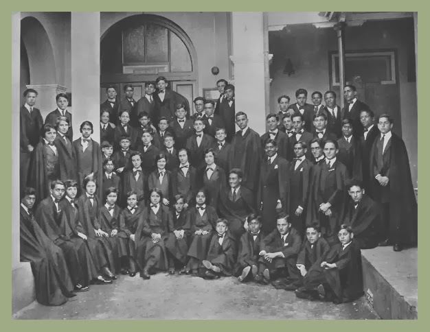 froles mirandesas: " Capa e batina