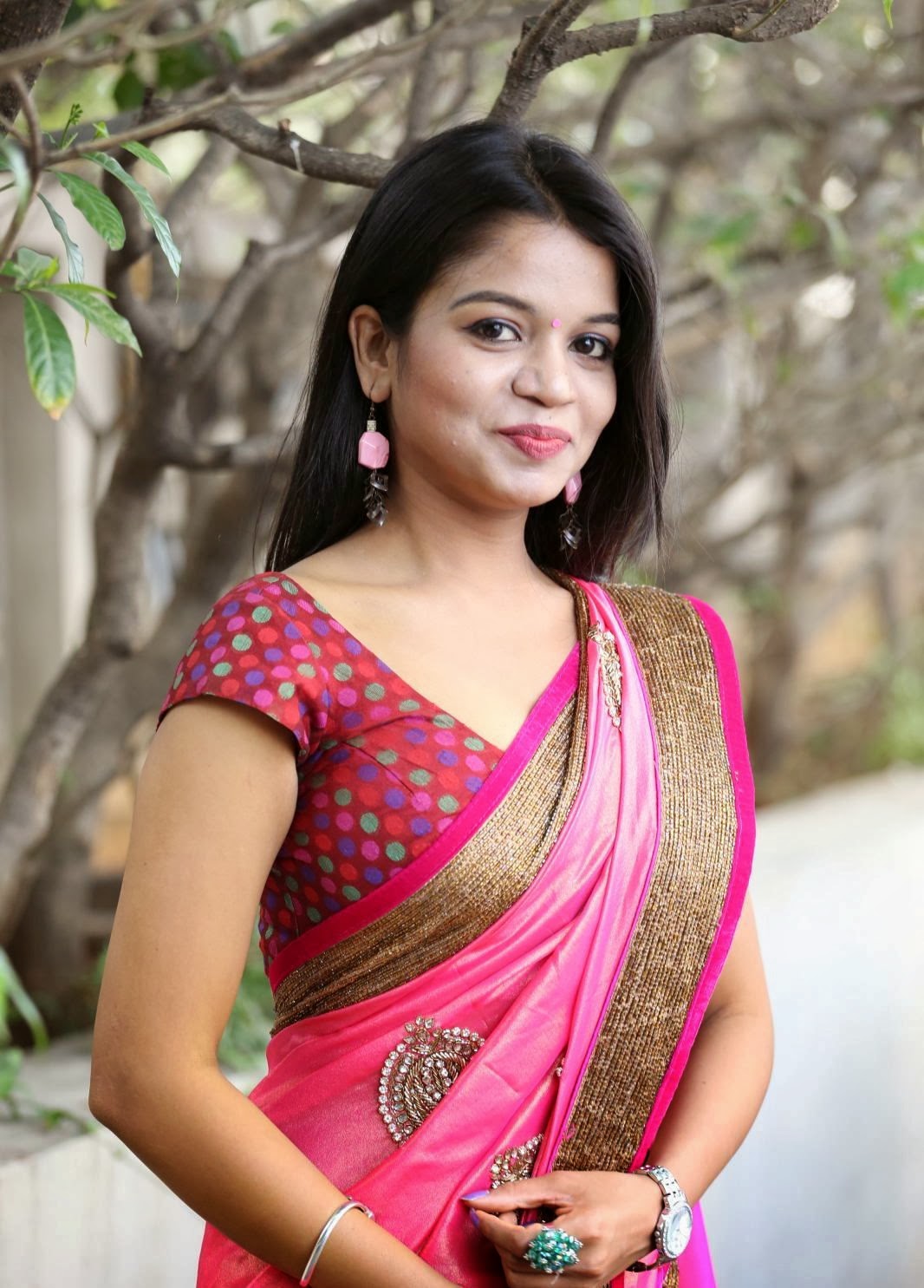 Na-adda: Bhavya sree Latest pics in saree