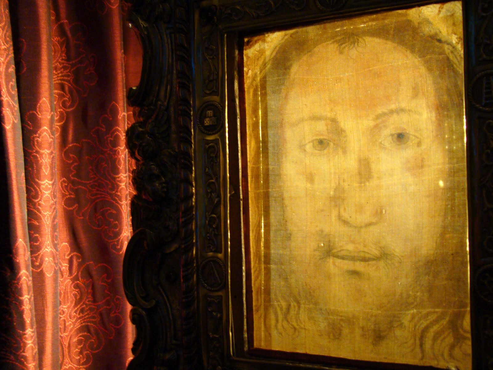 Kitchener Waterloo Traditional Catholic: The Holy Face of Manoppello