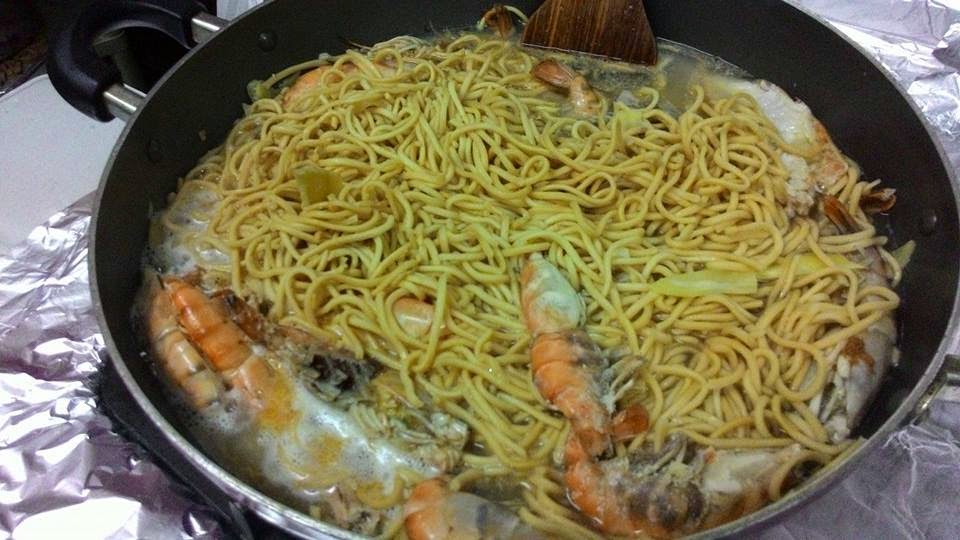 My Cooking Recipe : 大头虾焖伊面Braised Yee Mee with Freshwater Prawns