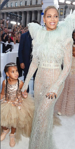 Beyonce and her daughter Blue Ivy stun on the red carpet of the 2016 VMAs