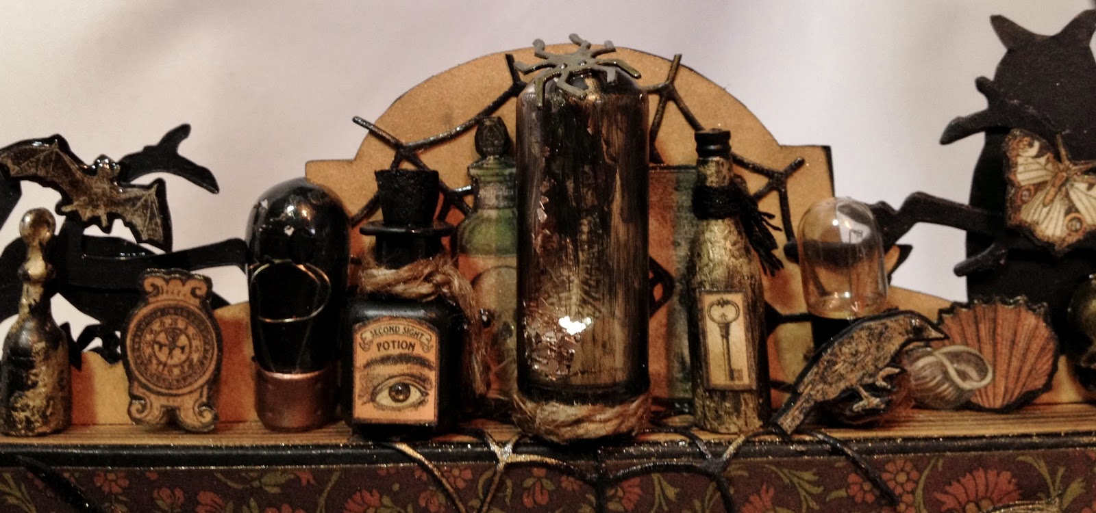 Graphic 45 Rare Oddities 6x6 page mini album | annes papercreations ...