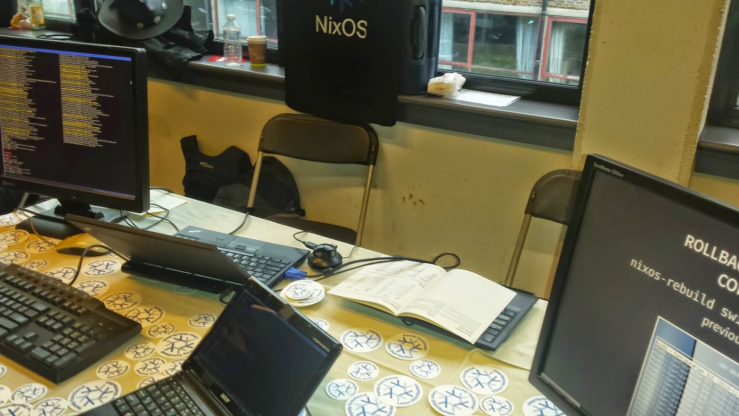 Sander van der Burg's blog: A sales pitch explanation of NixOS