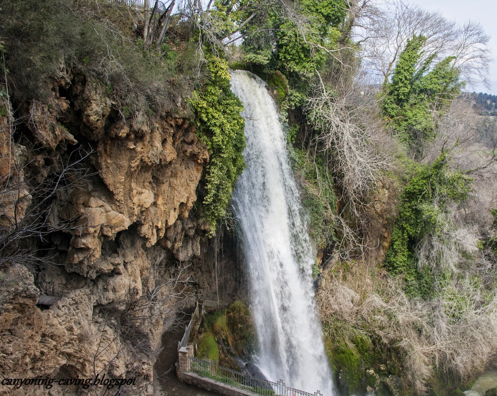 Canyoning - Caving: Καταρράκτης Κάρανος, Έδεσσα