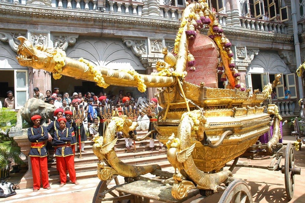 Bombe Mane - Ramsons' House of Dolls: Golden Palanquin of Wodeyars